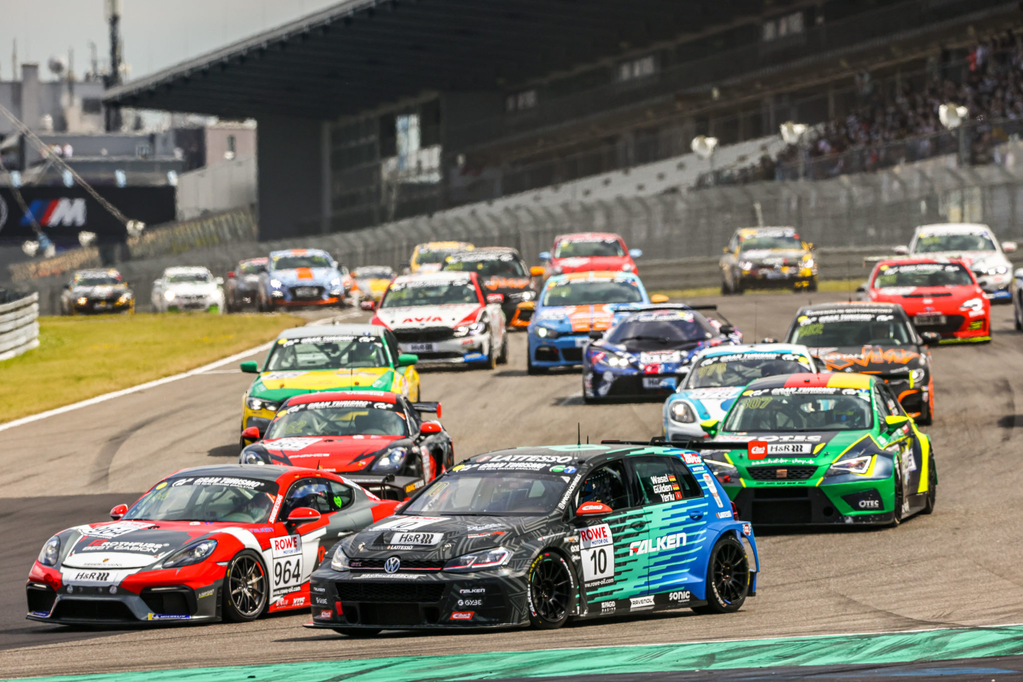 Max Kruse Racing: Drei Rennwagen beim Double-Header – ADAC RAVENOL 24h ...
